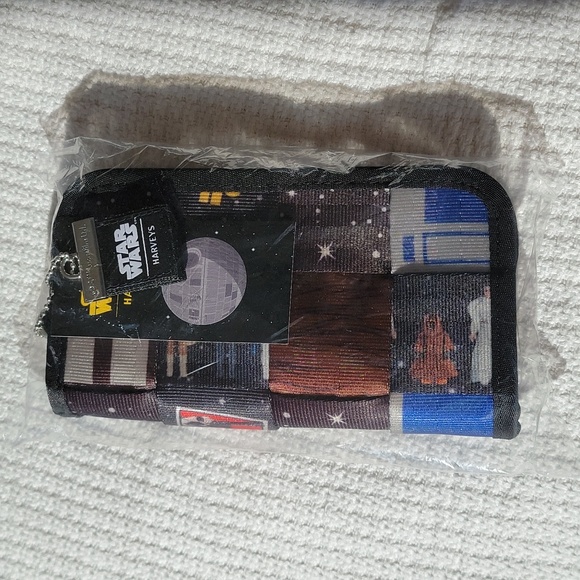 Harveys | Bags | Harveys Star Wars Seatbelt Classic Wallet Nwt | Poshmark